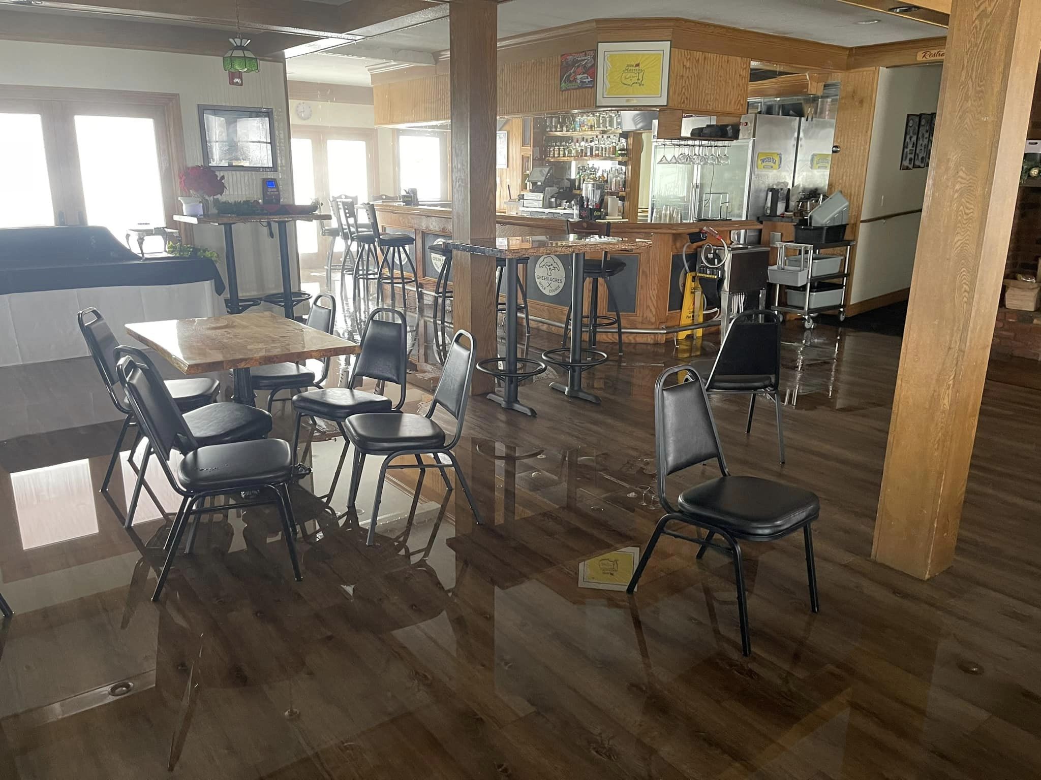 Dogleg Sports Bar & Grill - Serenus Johnson Construction